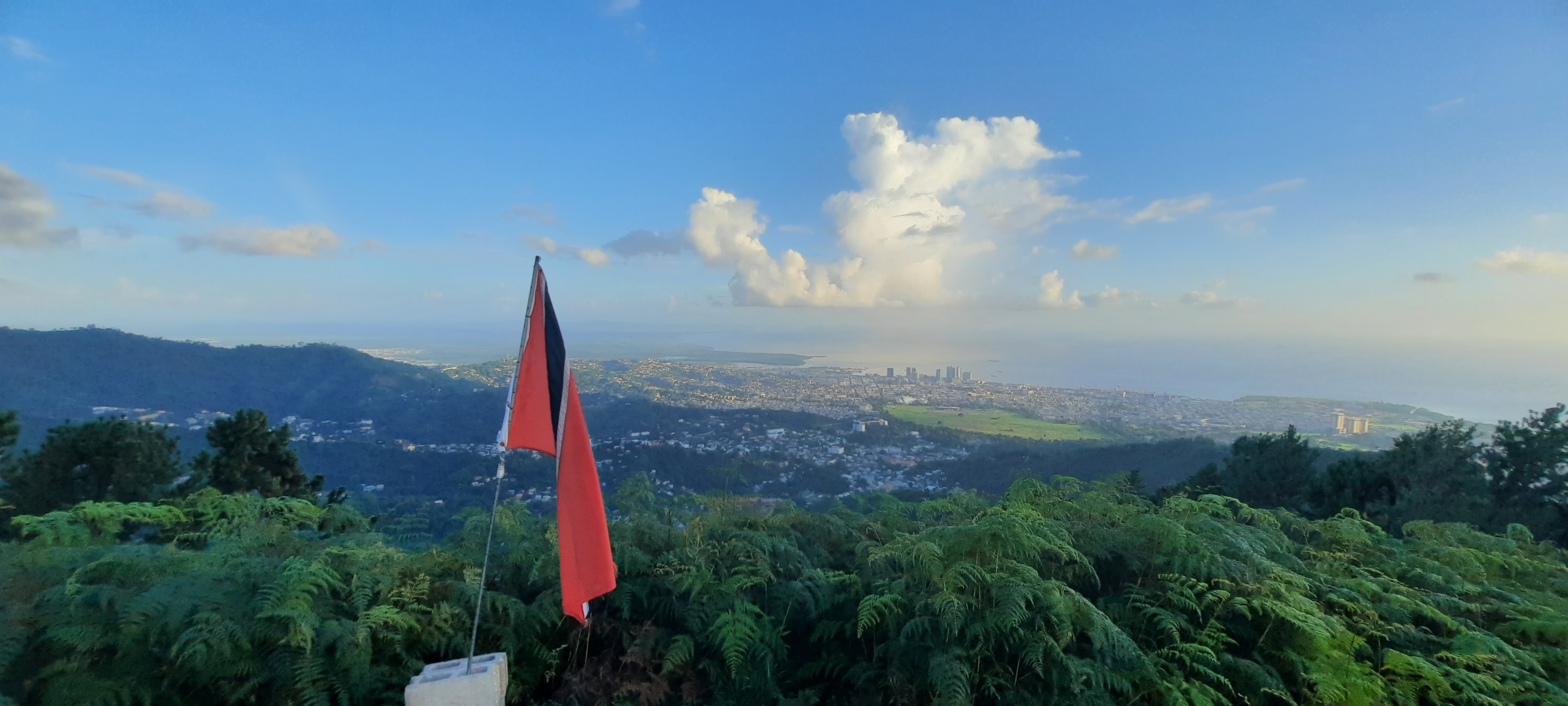 Hike from Lady Chancellor Hill to Mt. Hololo – Celly Hikes