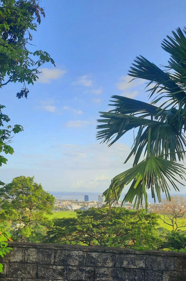 Hike from Lady Chancellor Hill to Mt. Hololo – Celly Hikes